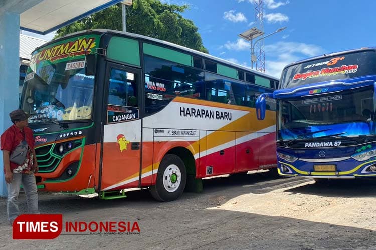 Penumpang Sepi, Begini Curhatan Kondektur Bus di Terminal Banyuwangi ...